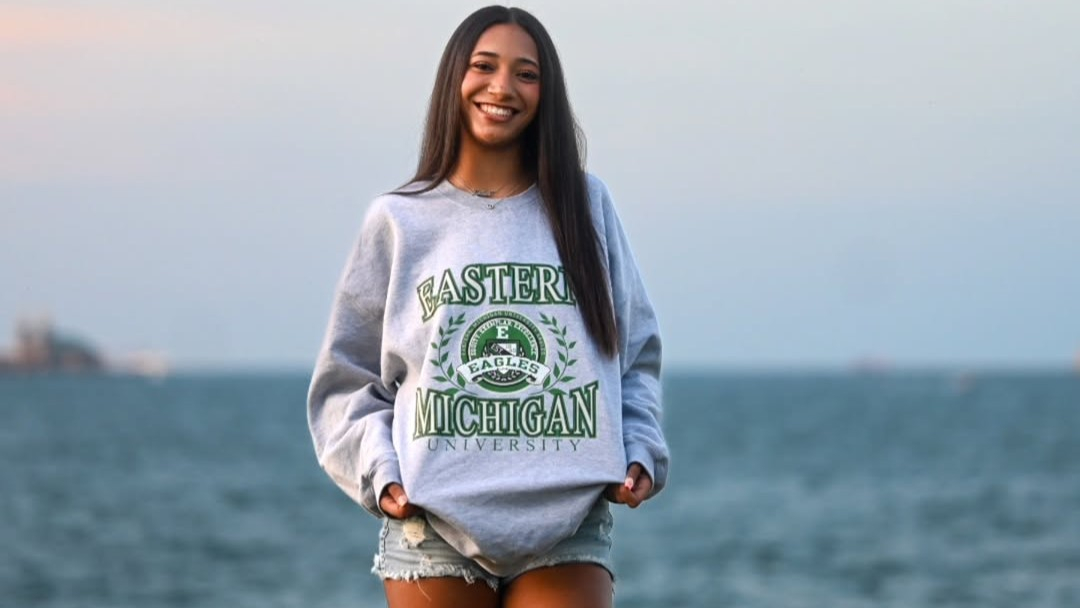 Commitment spotlight: Delilah Roman | High School Volleyball ...